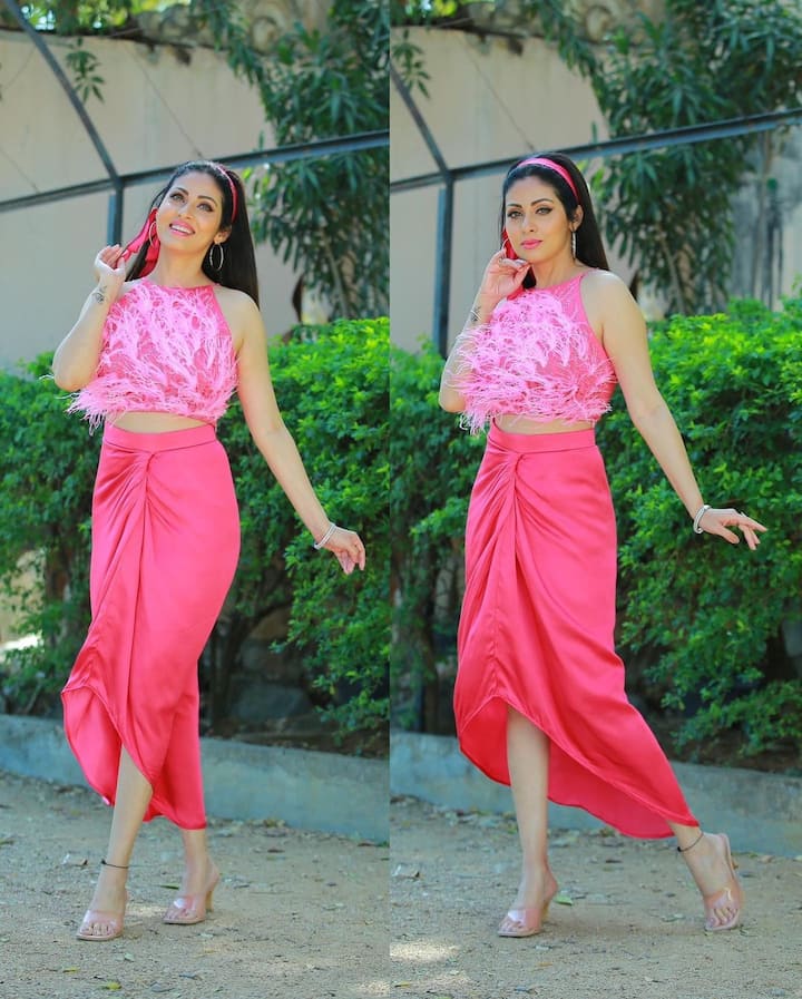 Actress Sadaa Cute Looks In Retro Getup | Sadaa: రెట్రో లుక్ లో ...