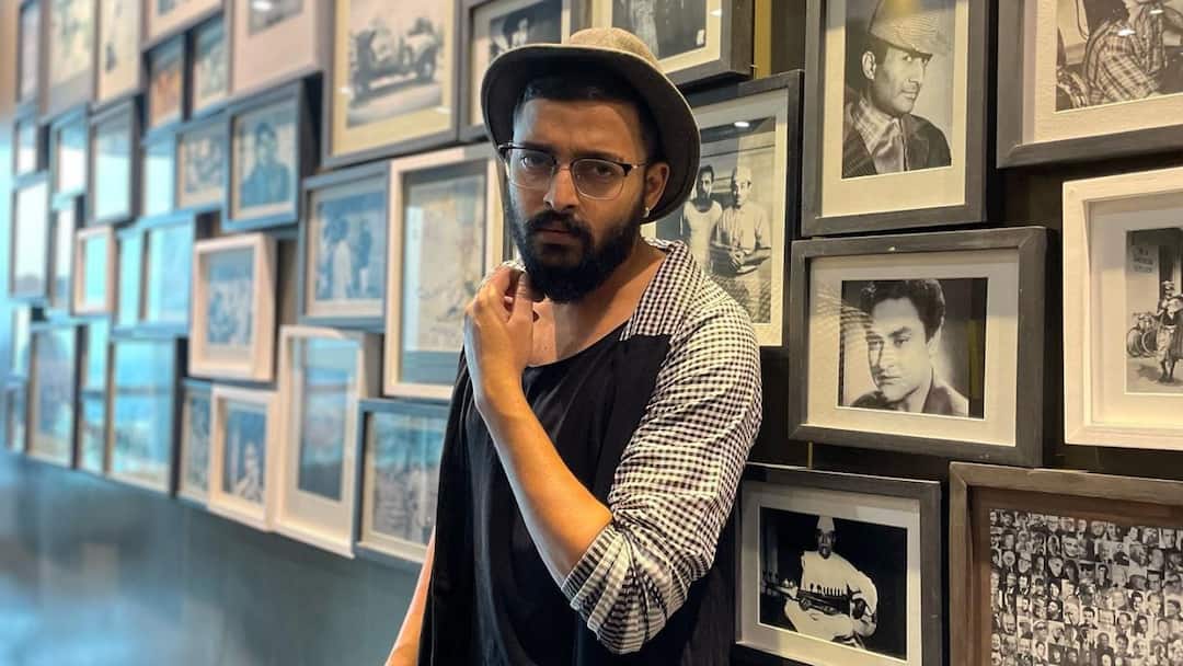 Sourav Das: Actor Sourav Das make a funny incident in flight, See the viral video | Sourav Das ...