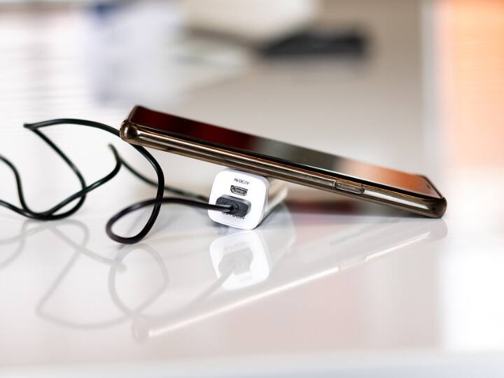 Super Fast Charging Smartphone 120W to 150W Mobile Phone in India ...