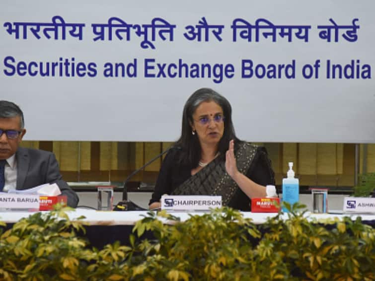 SEBI Introduces Reward System For Informants Sharing Tips On Defaulters SEBI Introduces Reward System For Informants Sharing Tips On Defaulters