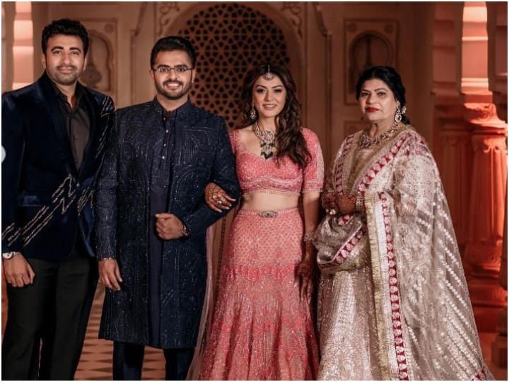 Hansika Motwani mother Mona Motwani demand Rs 5 lakh for every minute ... Hansika Motwani mother Mona Motwani demand Rs 5 lakh for every minute ...