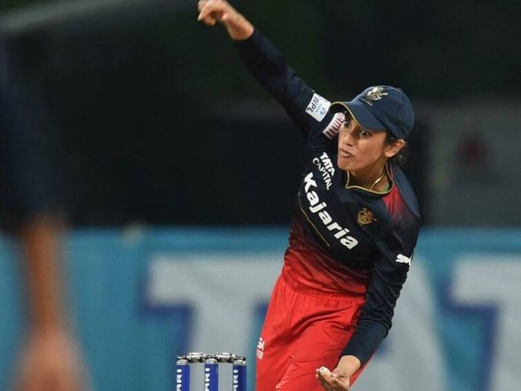 WATCH: Smriti Mandhana Virat Kohli Bowling Action In RCB Vs MI WPL ... WATCH: Smriti Mandhana Virat Kohli Bowling Action In RCB Vs MI WPL ...