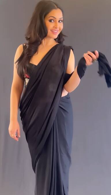 Bhabi Ji Ghar Par Hain Fame Shubhangi Atre Trolled By Users Over Her Latest Photoshoot