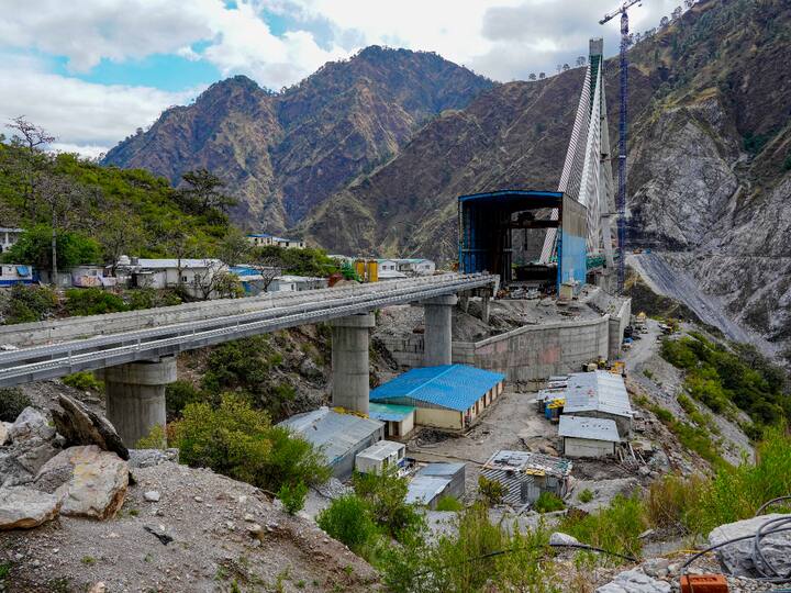 Anji Bridge Closer Completion Indias First Cable Styled Railway Bridge ...