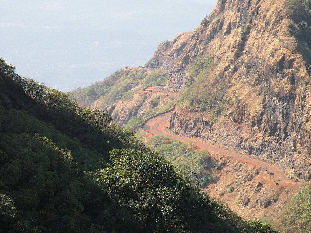 Ratnagiri Satara Raghuveer Ghat is dangerous 40 villages in Satara are ...