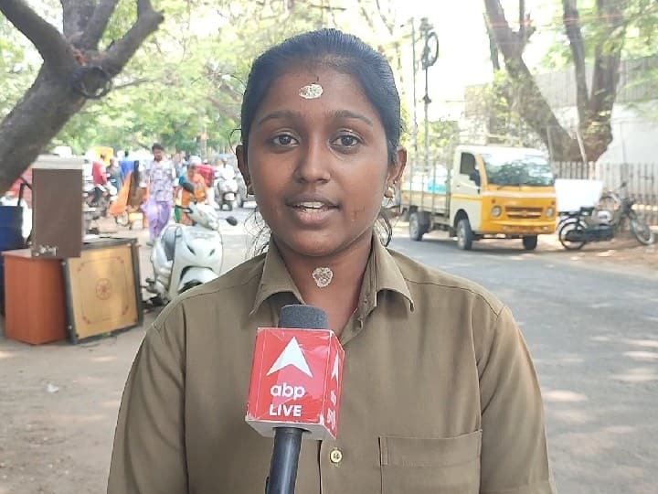 Many people are praising Sharmila who is the first women bus driver of Coimbatore TNN | கோவையை ...
