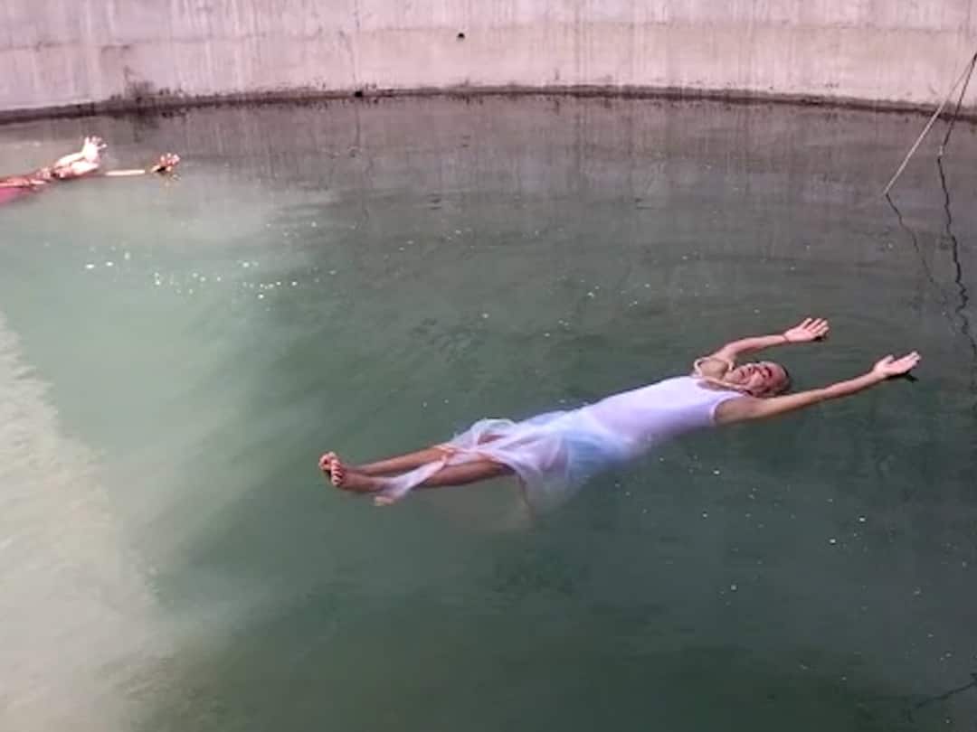 Hingoli News: After the heated pan, now the Baba floating on the water ...