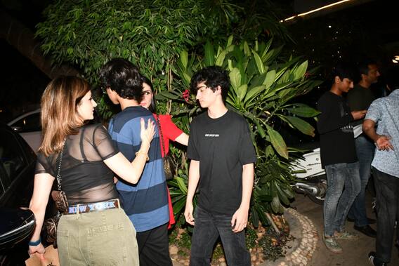 Hrithik Roshan Sussanne Khan Hrehaan Roshan Arslan Goni Spotted At Mizu ...