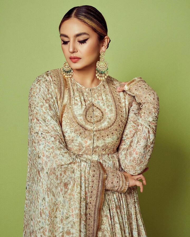 Huma Qureshi Looks Royal In Ethnic Outfit