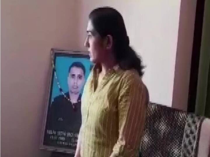 Galwan Valley Incidence Martyr Lance Naik Deepak Singh Wife Rekha Singh become Lieutenant in ...