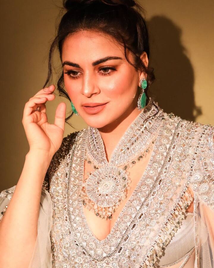 Kundali Bhagya Actress Shraddha Arya Net Worth Salary Career Car