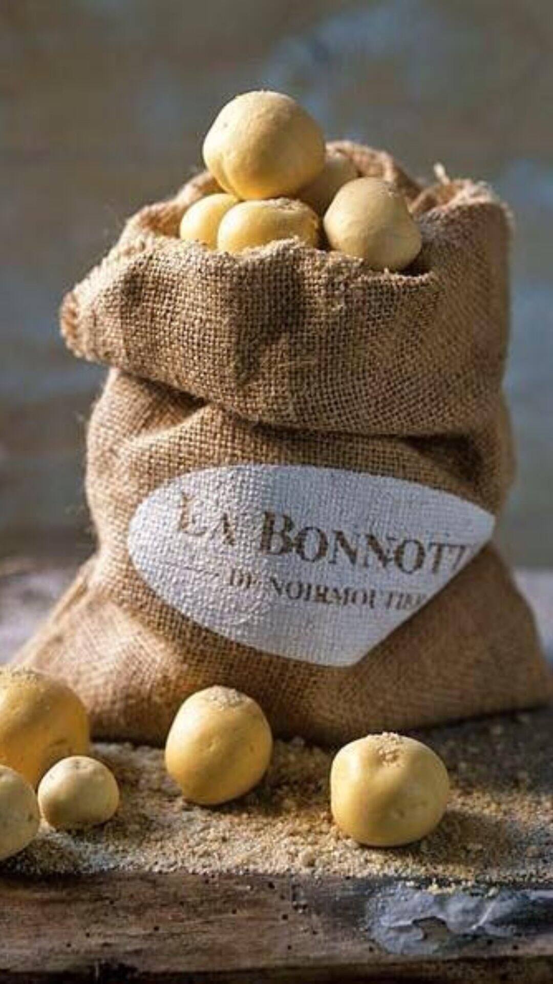 सोने के भाव में बिकते हैं ये आलू