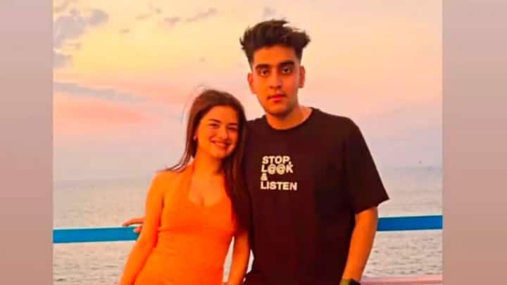 Avneet Kaur was seen partying with rumored boyfriend Raghav Sharma see ...