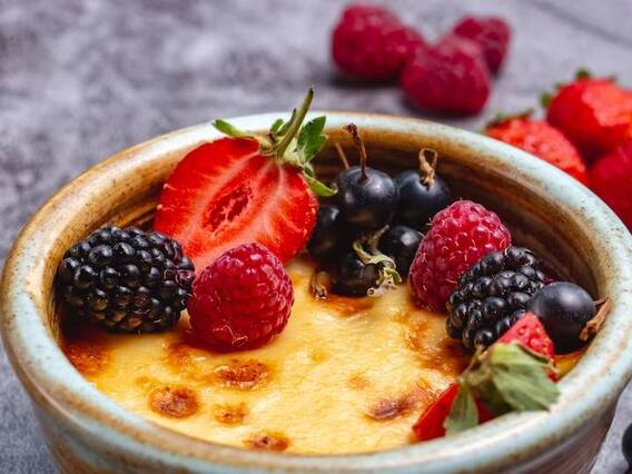 How To Make Fruit And Mint Custard Recipe | Fruit And Mint Custard ...