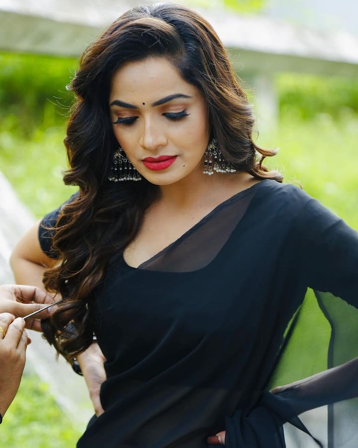 Karthika Deepam Shobhashetty saree Photos, goes viral | Karthika Deepam Shobhashetty Photos ...