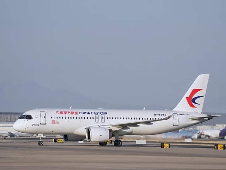 China’s first domestically built aircraft to make its maiden commercial ...