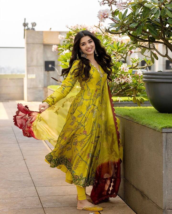 'Uppena' Fame Krithi Shetty Looks Elegant In Yellow Anarkali Suit; See Pics