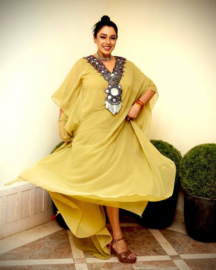 Anupamaa actress rupali ganguly beauty secrets morning routine skincare | Rupali Ganguly ...