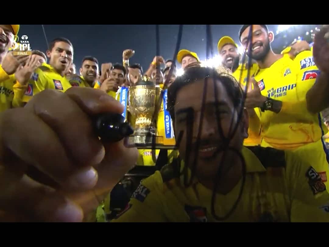 Ipl 2023 Ms Dhoni Autograph On Camera Lens After Chennai Super Kings Champion 5th Time In Indian ...