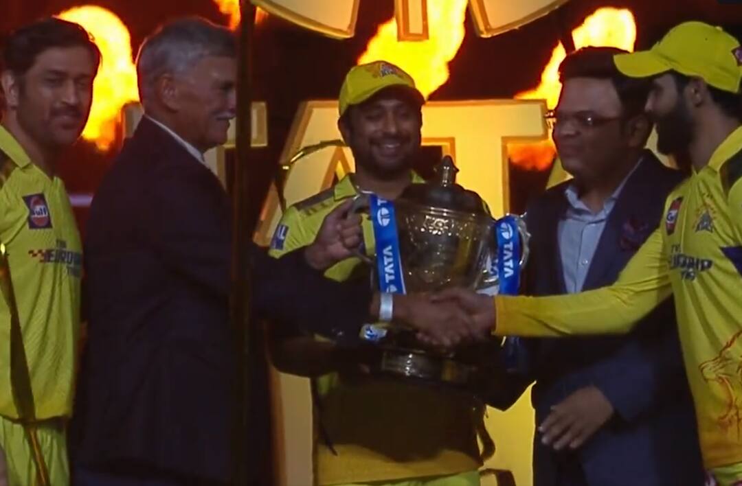 IPL 2023 Final CSK vs GT Chennai captain MS Dhoni put forward Ambati Rayudu while receiving the ...