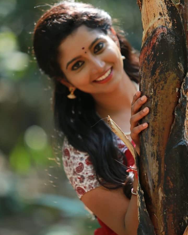 maanas nagulapalli serial heroine in Brahmamudi Deepika Rangaraju beautiful photos | Brahmamudi ...