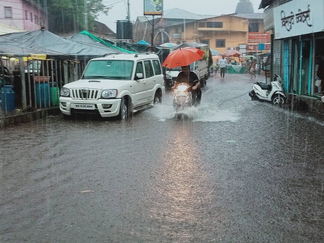 maharashtra news nashik news Trimbakeshwar along with Nashik received heavy pre-monsoon rain ...