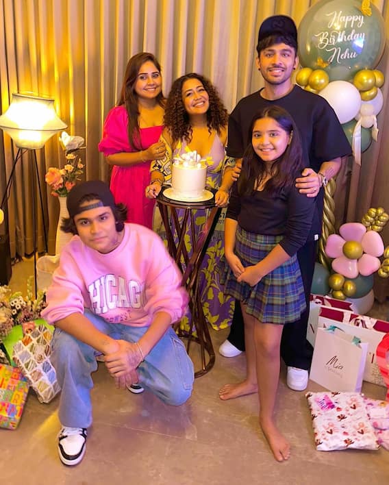 Neha Kakkar Shares Glimpses Of Her Intimate Birthday Celebration With ...