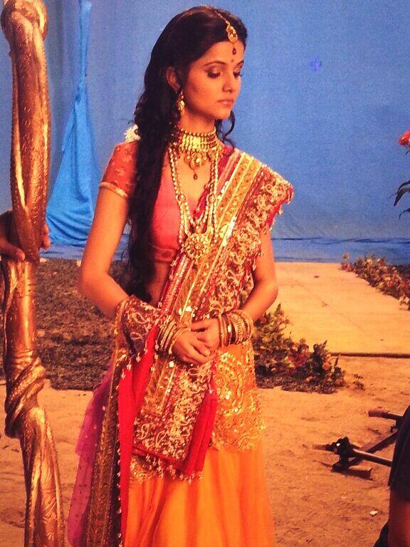 Adipurush Kriti Sanon Deepika Chikhaliya Shivya Pathania Rubina Dilaik ...