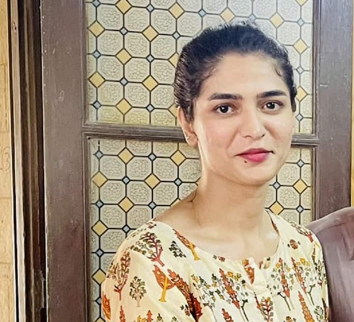 Pakistan Shahzadi Rai Chandni Shah First Transgenders Elected members ...