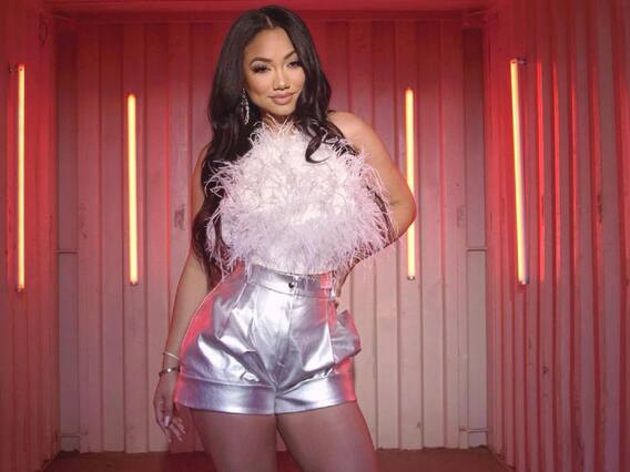 US Instagram Influencers Racquelle Dolores Anteola Get Caught With ...