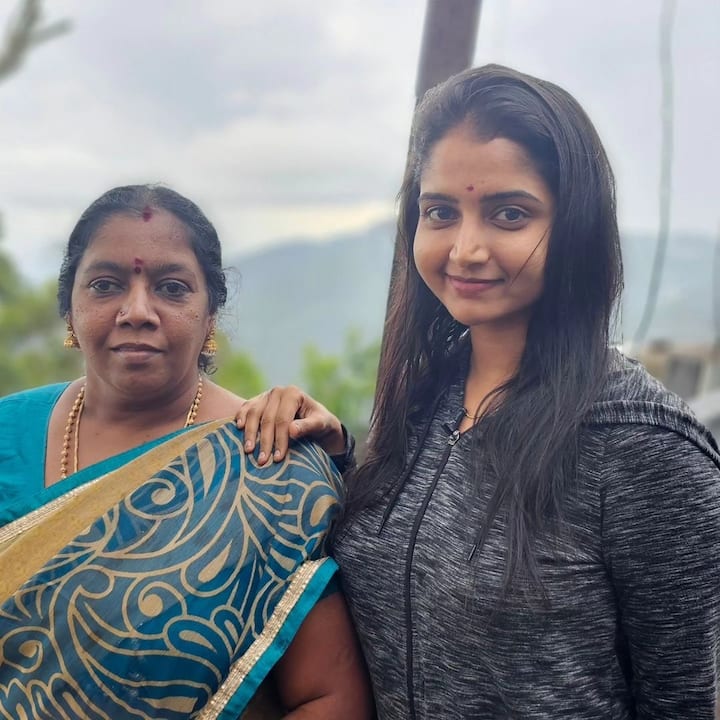 Brahmamudi Serial Actress Deepika Rangaraju Enjoying Vacation Trip ...