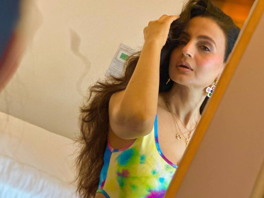 Ahead Of 'Gadar 2' Release, Ameesha Patel Surrenders Before Ranchi Court In Fraud Case