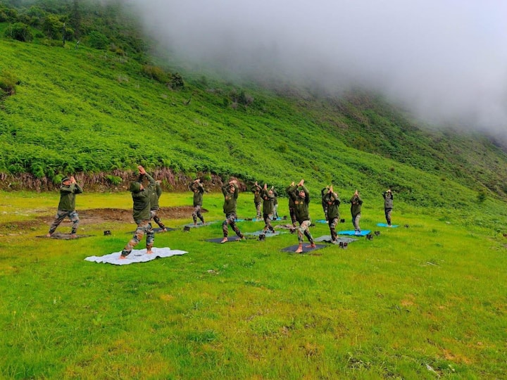 International Yoga Day: CDS, IAF Chief And Army Troops Perform Yoga To ...
