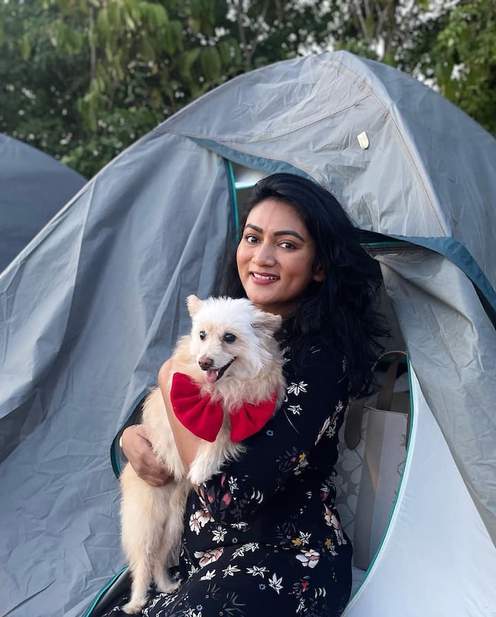 Serial Actress Ashmita Karnani beautiful Photos with her husband, goes viral | Ashmita Karnani ...