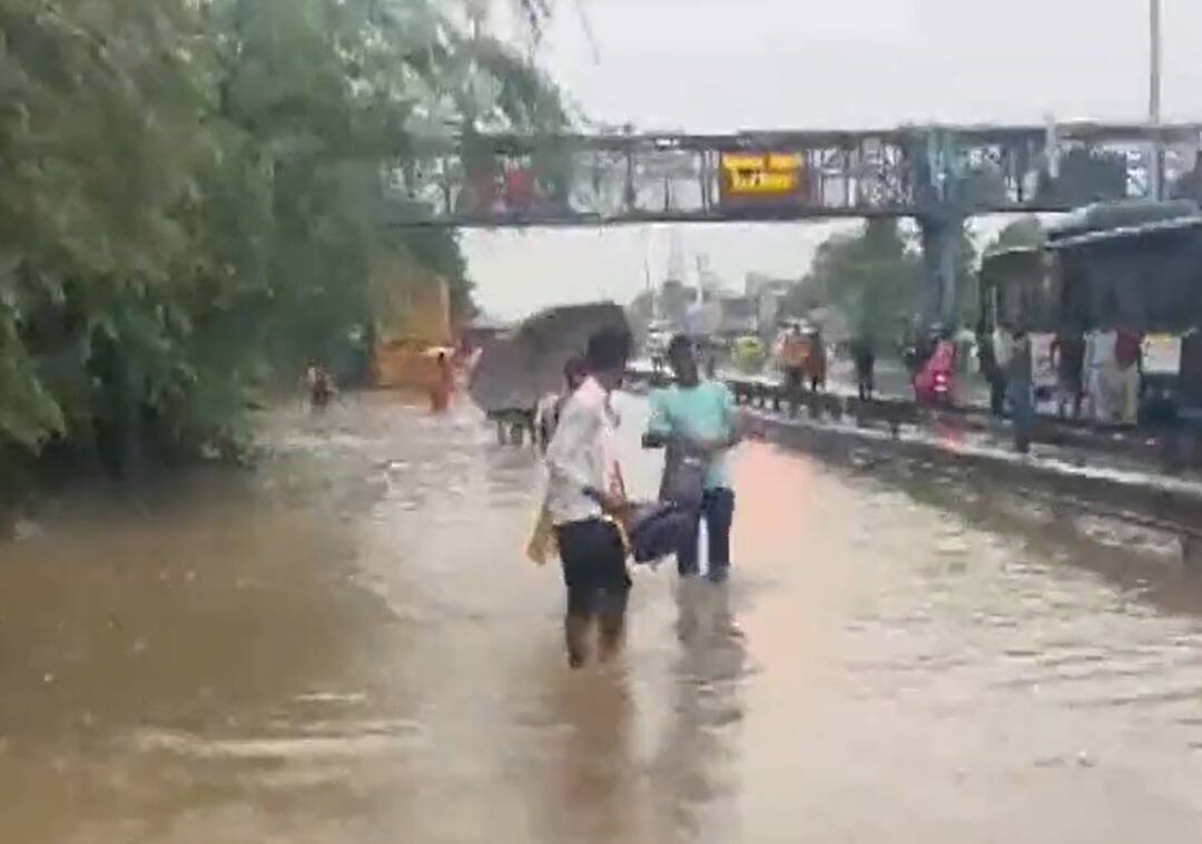 Delhi NCR Rains Monsoon 2023 Heavy Rain Thunderstorm Waterlogging In Gurugram Mumbai Delhi Rain