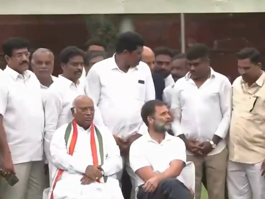 Jolt To KCR As 35 BRS Leaders, Including Former Telangana Minister, Join Congress