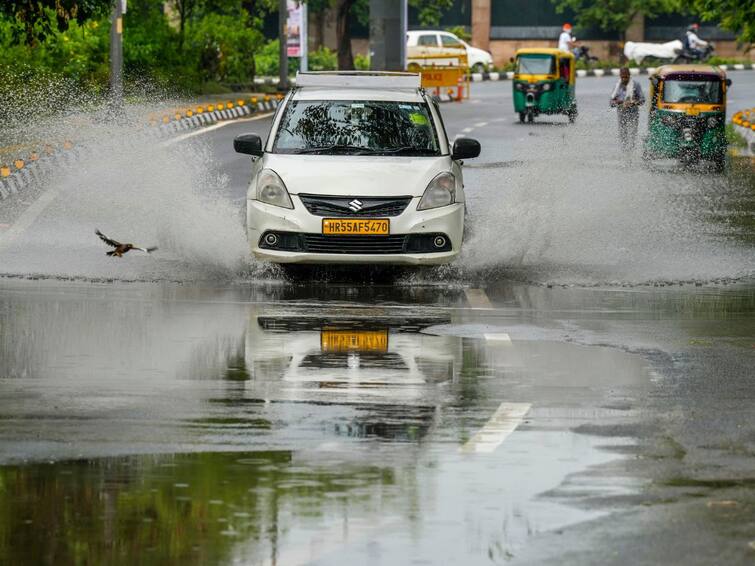 Rain Continues To Lash Parts Of Delhi Ncr Imd Predicts Thunderstorm