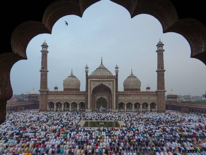 How many mosques on 17 crore Muslim population in India know the ...