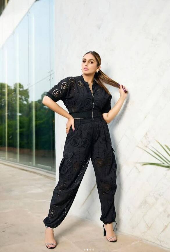 બ્લેક જાળીદાર ડ્રેસમાં હૂમાનો સેક્સી અવતાર