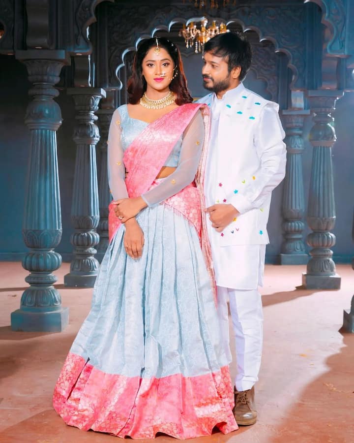 Karthika Deepam and bigg boss fame Keerthi Keshav Bhat gets engaged to actor vijay karthik ...