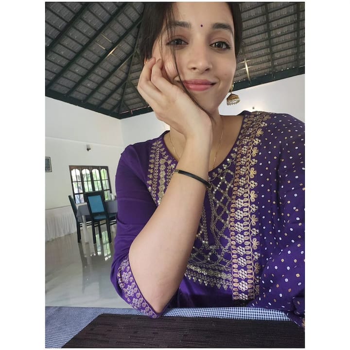 KGF Heroine Srinidhi Shetty latest cute no makeup photos | Srinidhi ...