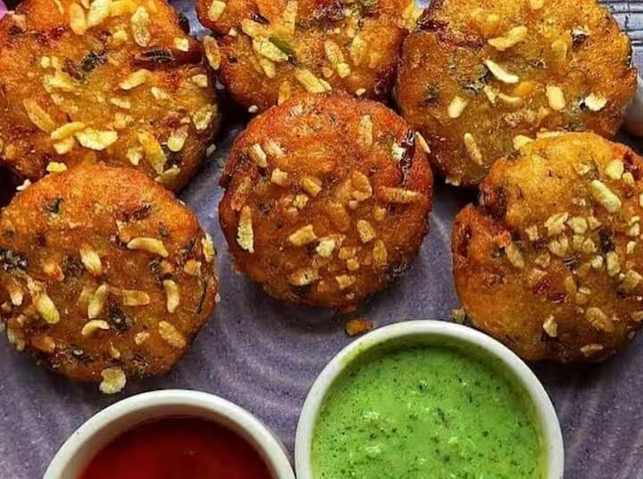 know the delicious recipe of poha tikki Food News | Poha Tikki Recipe ...