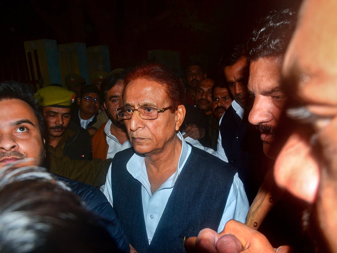 Uttar Pradesh Govt Withdraws Former Samajwadi Party MLA Azam Khan Y ...
