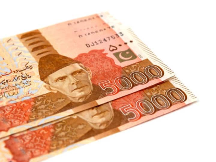 Pakistan latest currency value compare to Indian currency note ...