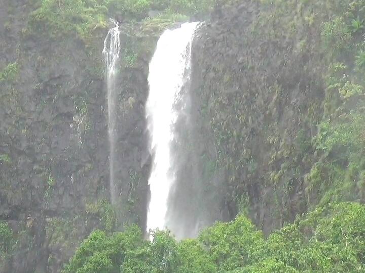 Mangeli waterfall sindhudurg maharshtra people visit detail marathi ...