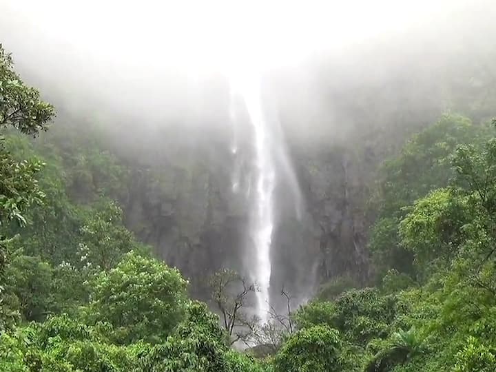 Mangeli waterfall sindhudurg maharshtra people visit detail marathi ...