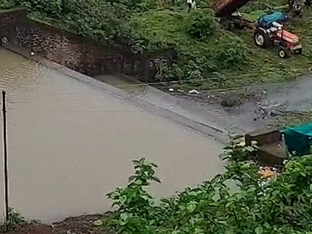 Nashi | सप्तशृंग गडावरील भवानी पाझर तलाव 'ओव्हरफ्लो ', गडावरील भवानी ...