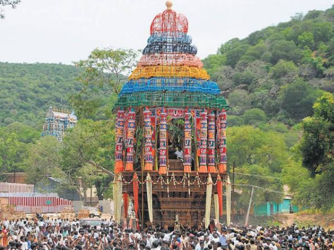 A large number of people took part in the procession of Alaghar temple ...