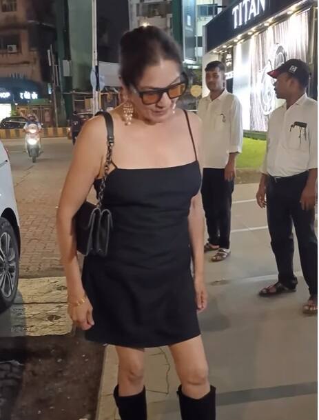 Neena Gupta Spotted In Black Short Backless Dress with boots | शॉर्ट ...