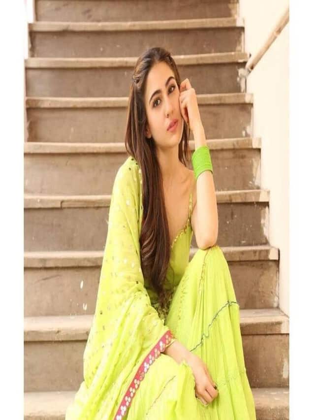 10 Times Sara Ali Khan Looked Fabulous In Her Typical Ethnic Outfit